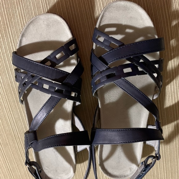 BareTraps | Shoes | Bare Traps Sandals | Poshmark